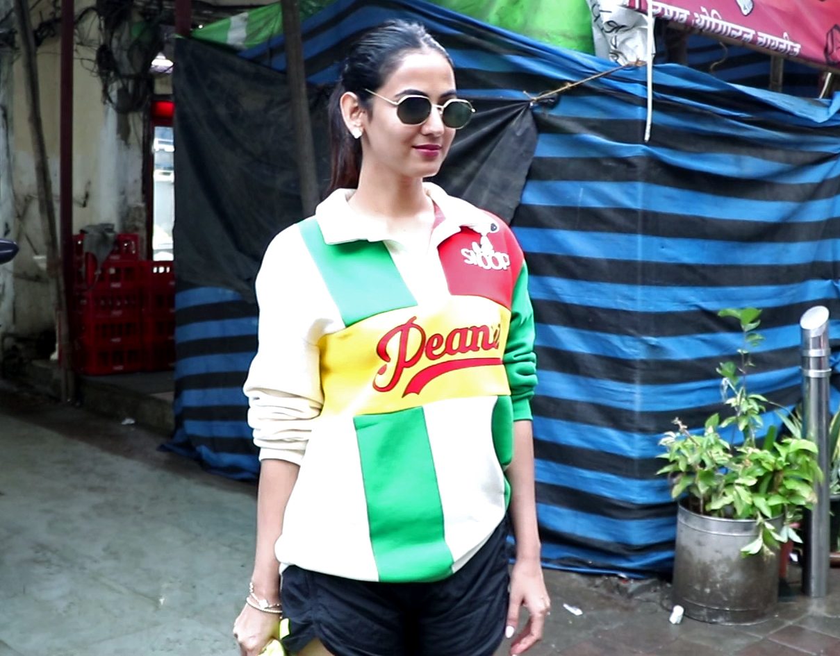 Jannat Fame Sonal Chauhan Aces Casual Look See Photos