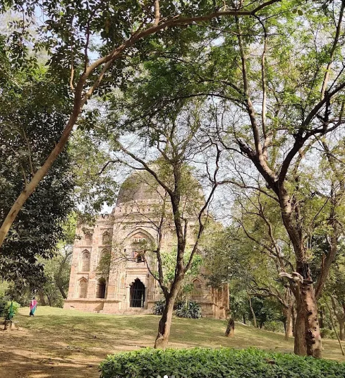 Chill out, enjoy the greenery at these famous Delhi parks