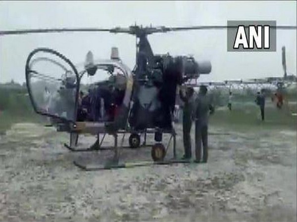 Indian Army's Cheetah Helicopter makes precautionary landing in UP