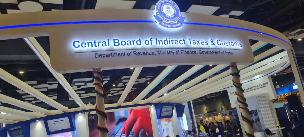 Delhi Customs creating awareness through virtual reality to deter ...