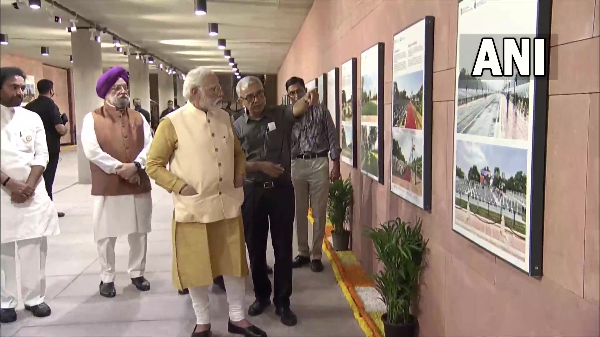 New era begins, PM Modi inaugurates 'Kartavya Path' at India Gate ...