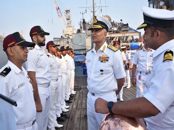 INS Nireekshak awarded on-the-spot Navy chief Unit Citation for salvage ops