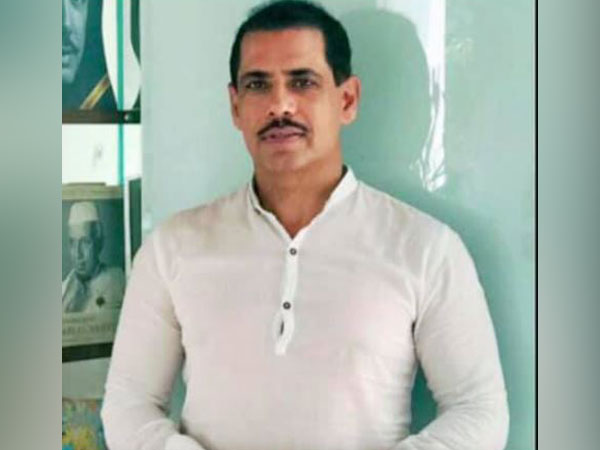 Vadra wishes mother-in-law Sonia, says her experience will help Congress