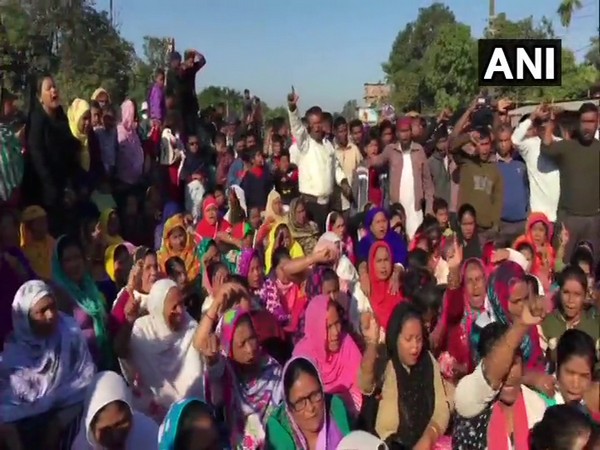 Assam: Anti-CAB supporters carry out protest in Dibrugarh
