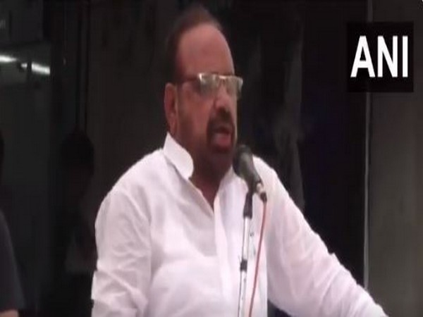 MP: FIR against BJP's Gopal Bhargava who said Cong candidate ...