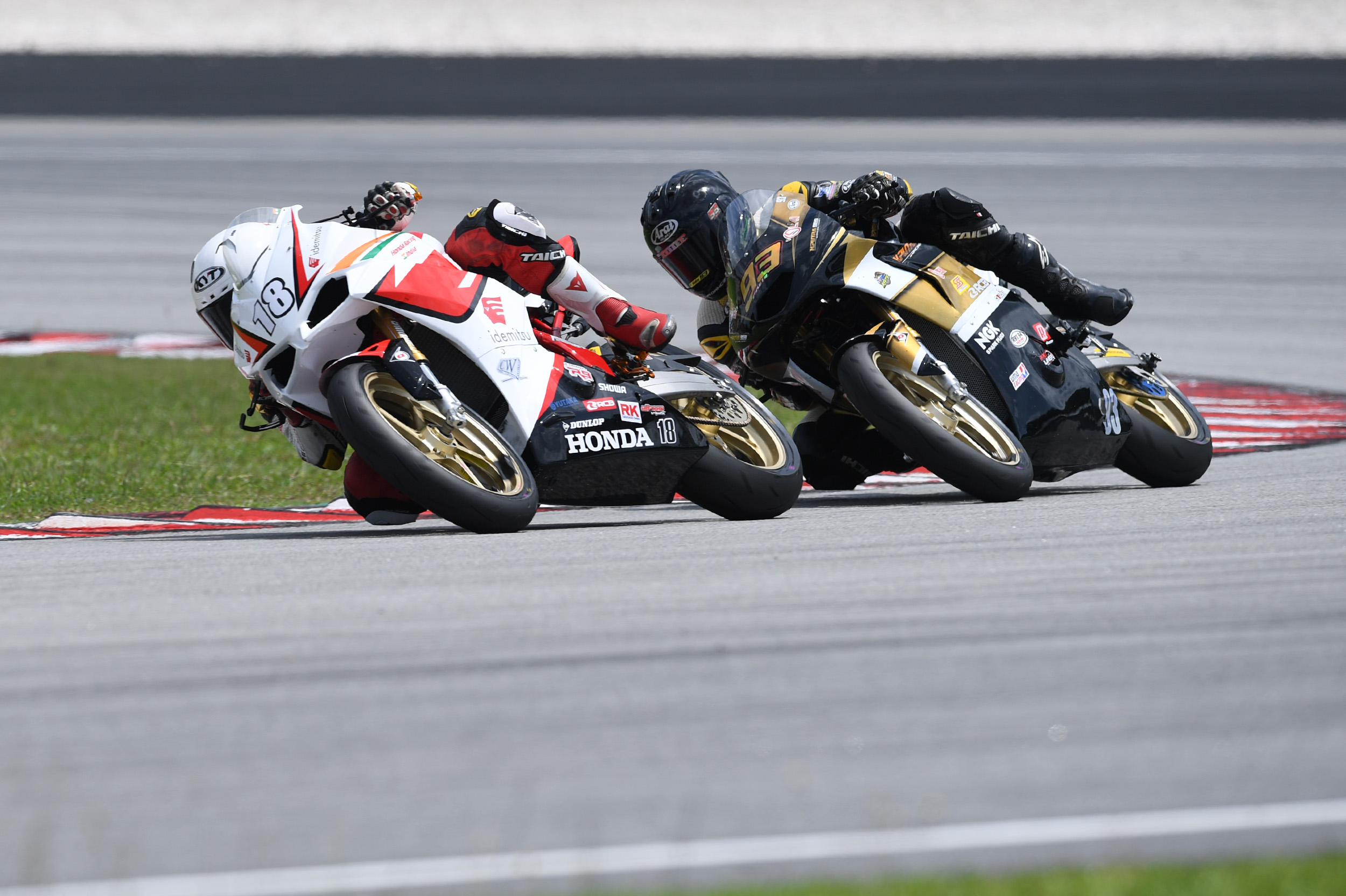 Asia Road Racing Championship: Rajiv and Senthil earn points for Honda ...