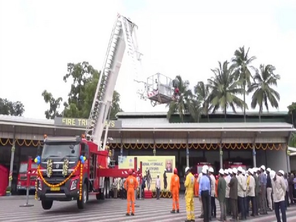 Kerala gets its first aerial hydraulic platform for firefighting at ...