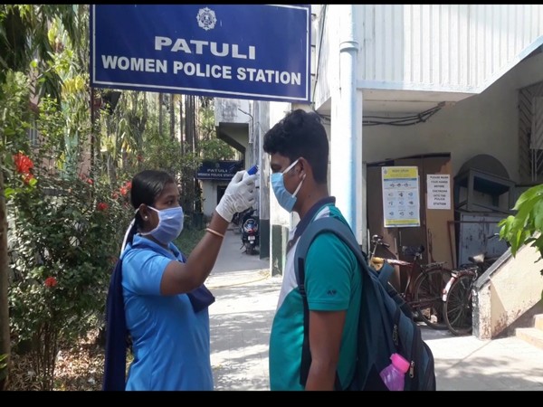 COVID-19: Thermal screening at Kolkata Police Station