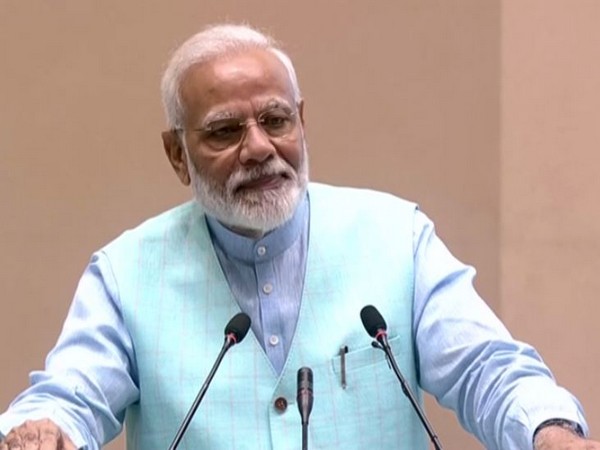 PM Modi reminisces old times at inauguration of Garvi Gujarat Bhawan