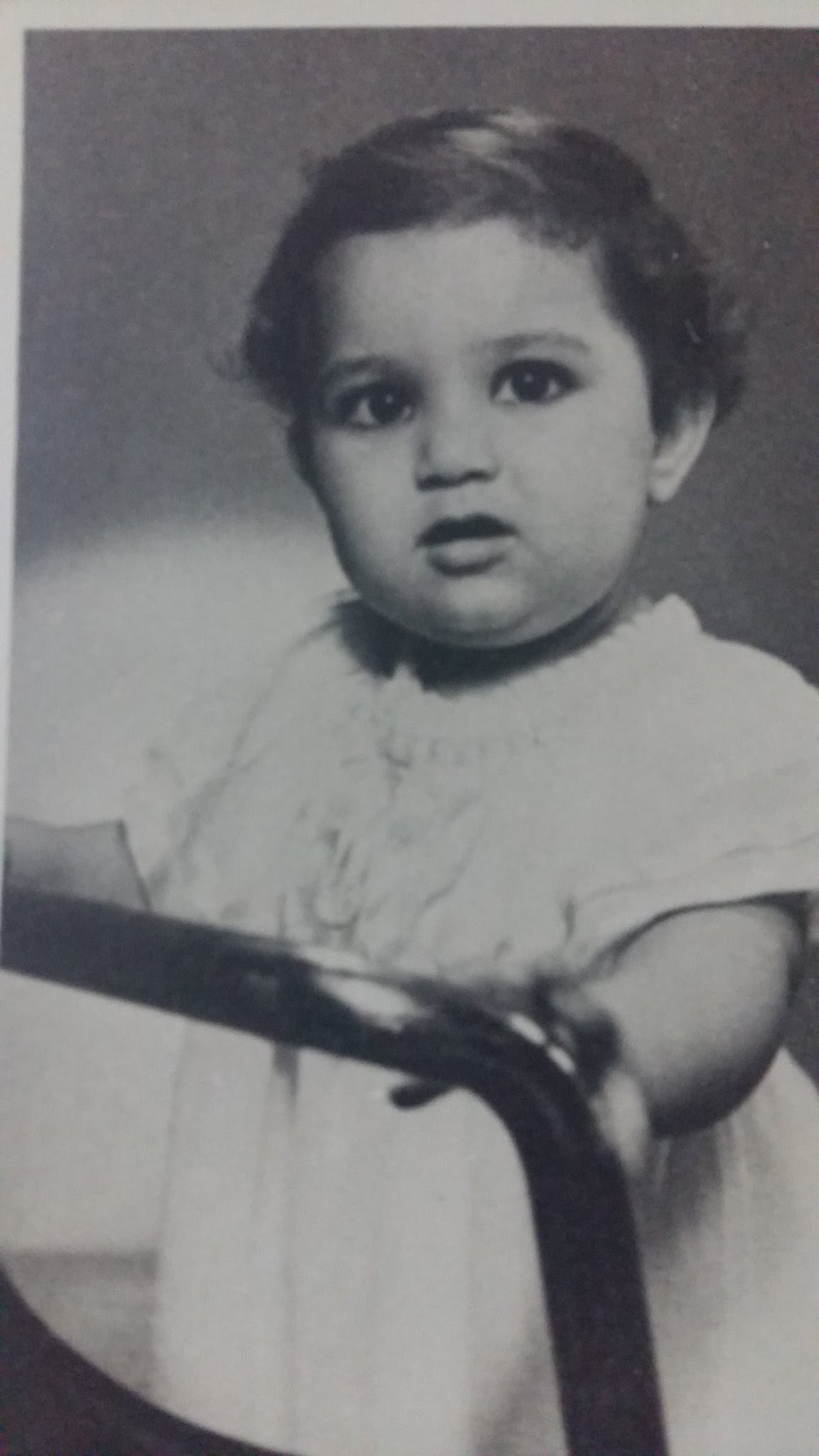 Journey of veteran talk-show host Tabassum through 7 vintage pictures