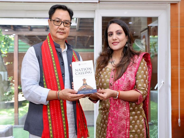 IAS Sonal Goel unveils her book "Nation Calling" for IAS aspirants