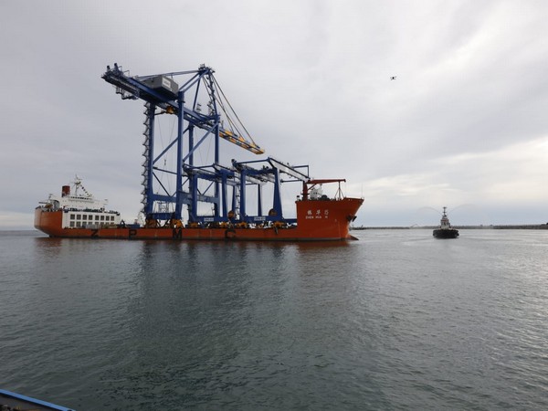 Vizhinjam Deepwater Seaport will be capable of docking some of largest ...