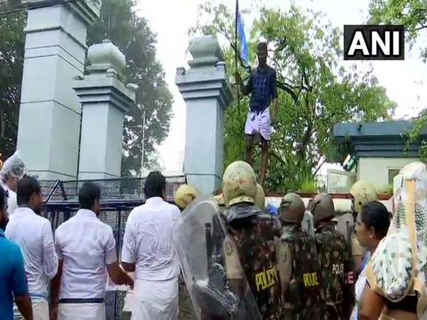 Protests continue in Kerala demanding CBI probe into Walayar rape case