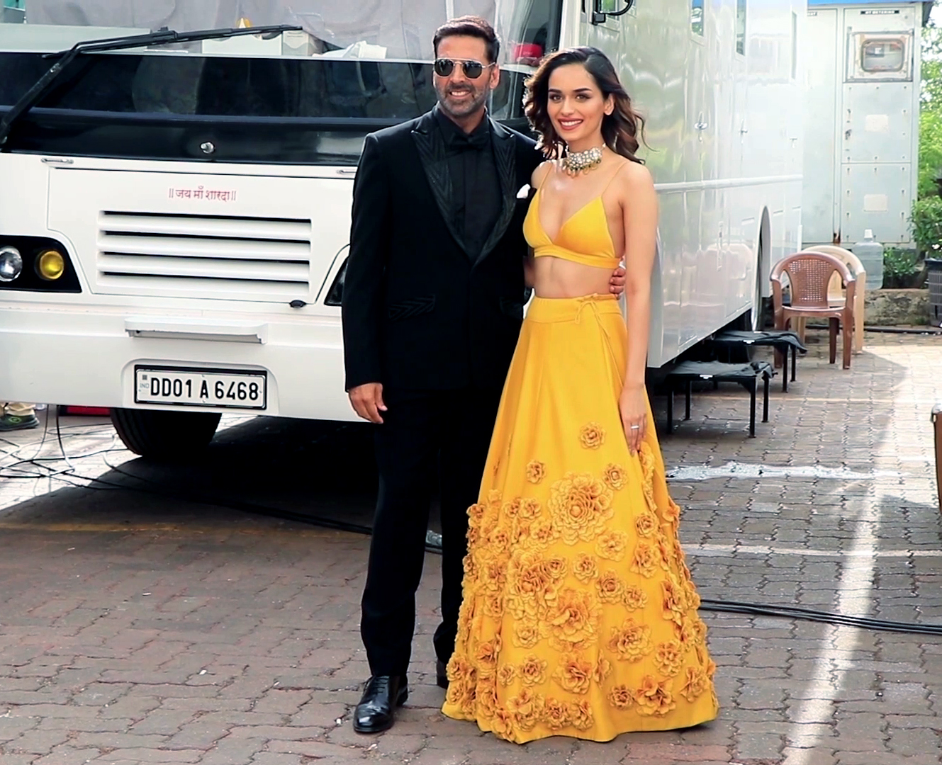 Akshay Kumar, Manushi Chillar resume 'Prithviraj' promotions after ...