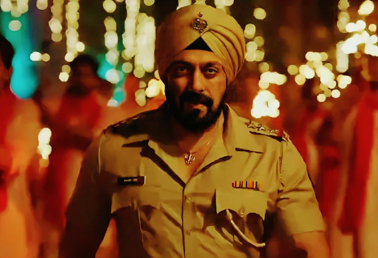 From Ajay Devgn to Aamir Khan : Actors who donned turbaned look in films